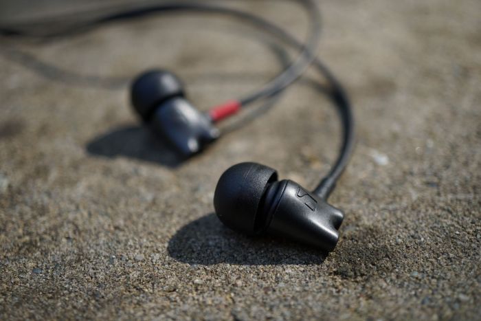 Sennheiser IE 800 S Flagship In-Ear Headphones Review - Small Upgrade ...